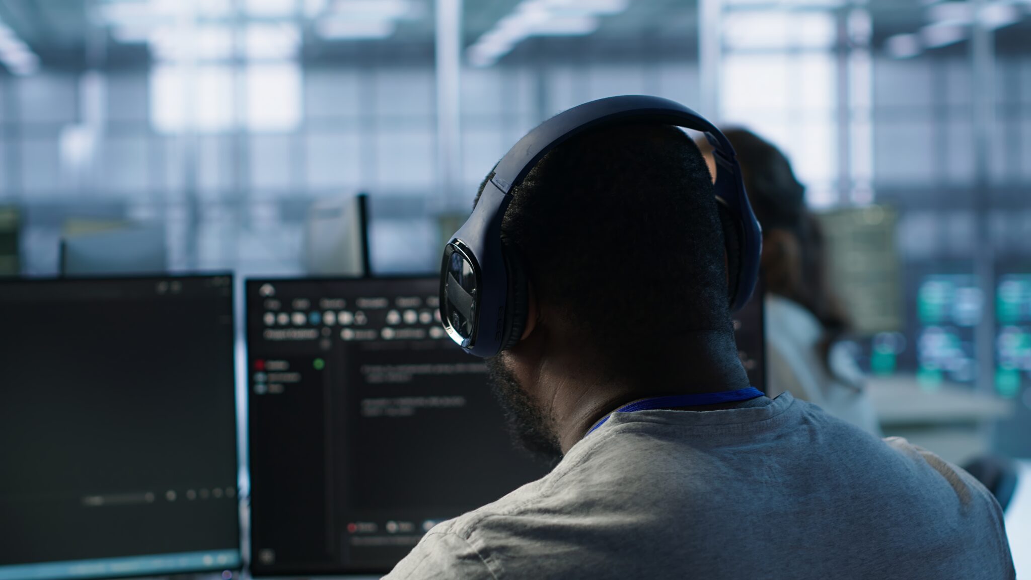 Why 24/7 NOC Monitoring Is No Longer Optional for Modern Businesses